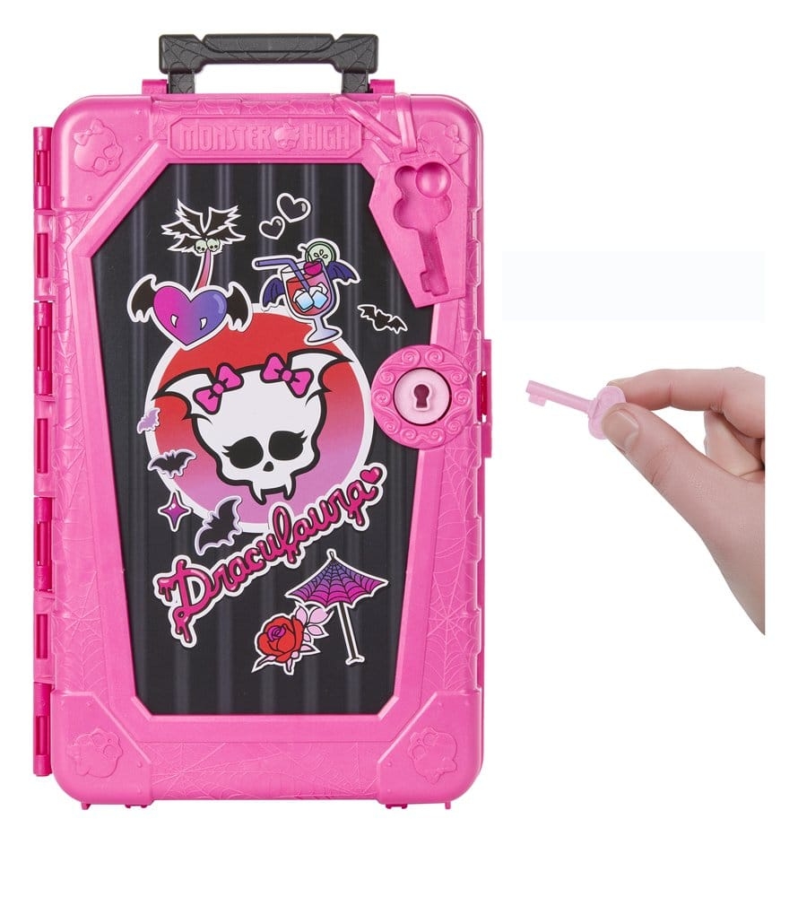 Monster High Skulltimate Secrets Doll Destination: Gore-geous Oasis ...
